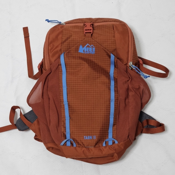 REI | Accessories | Rei Tarn 8 Day Pack Kids Backpack Compatible Hip ...